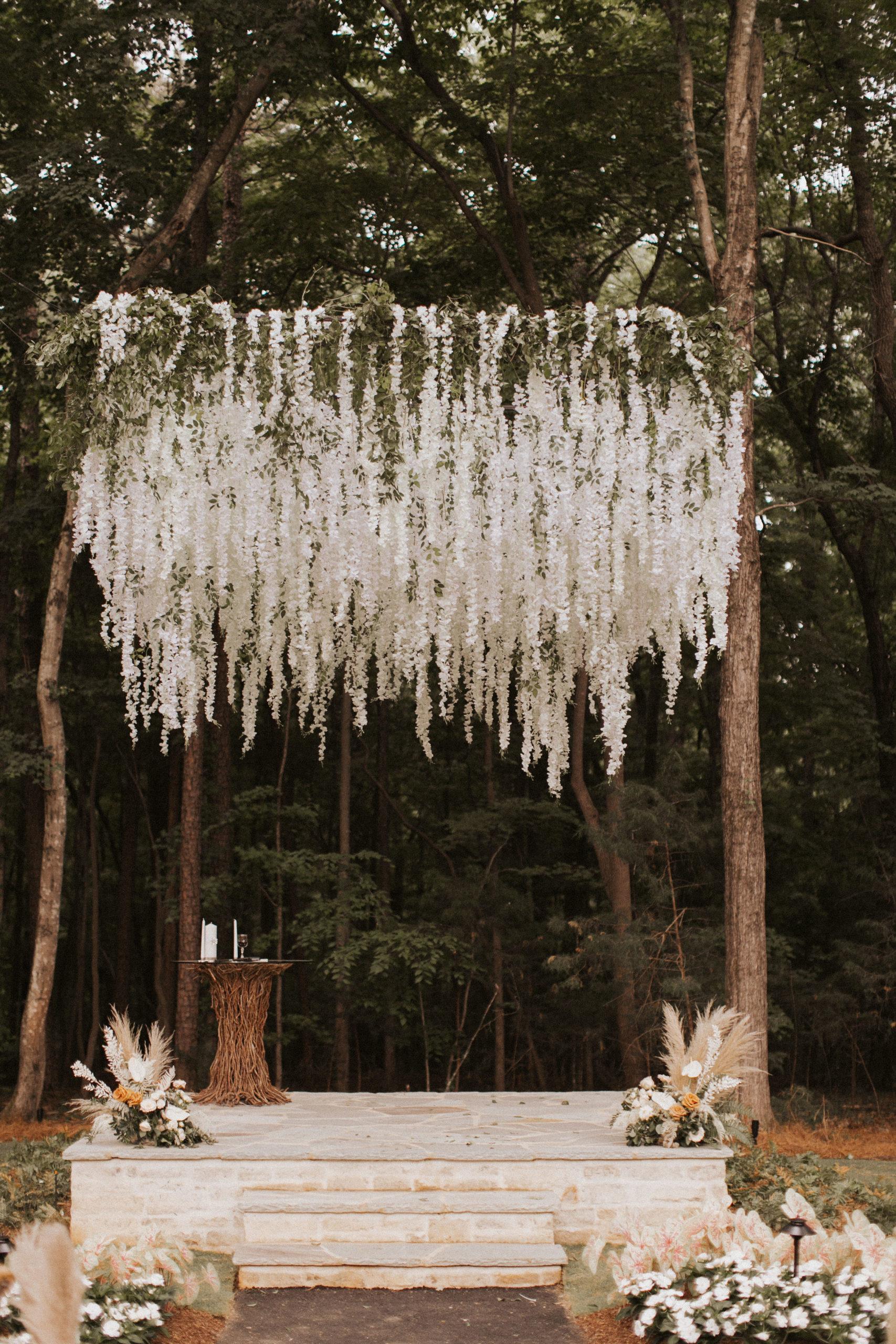 Nick and Brooke Isaac Wedding - thewhitebouncehouse.com